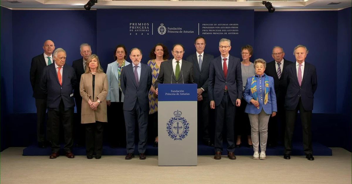 X667-OVIEDO PRINCESA ASTURIAS CIENCIAS SOCIALES