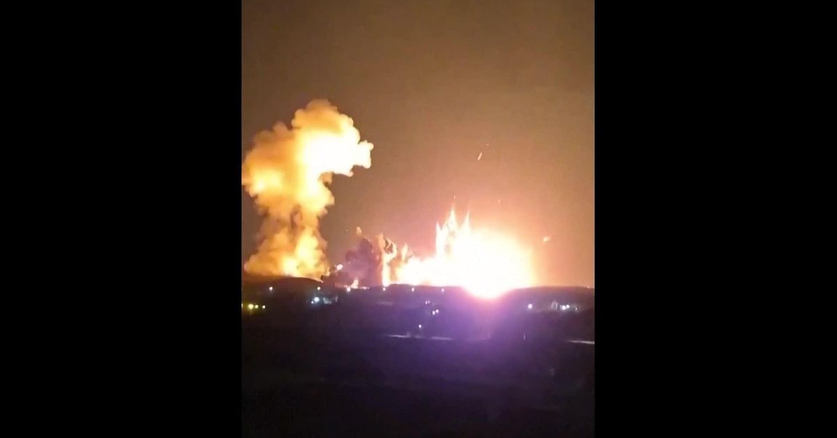 M041-IRAN EXPLOSION EN ISFAHAN