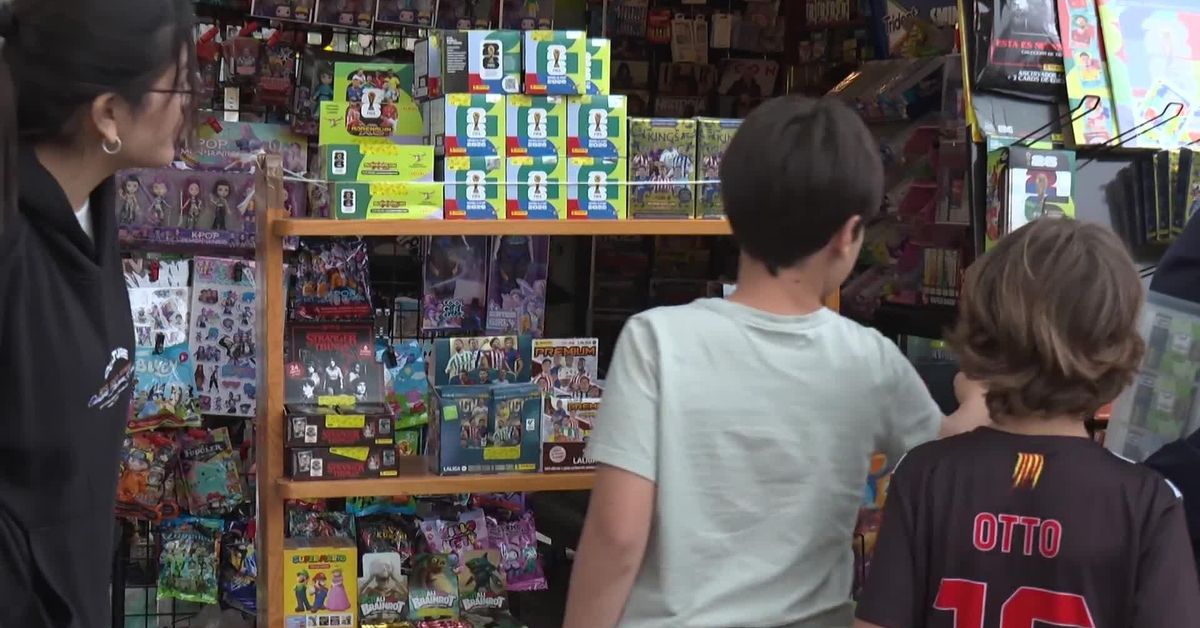 Coleccionismo de cromos, una fiebre que arrasa a todas las edades
