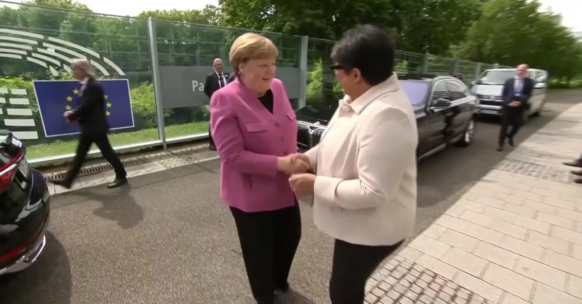 M063-FRANCIA GALARDON MERKEL Y WALESA PARLAMENTO EUROPEO