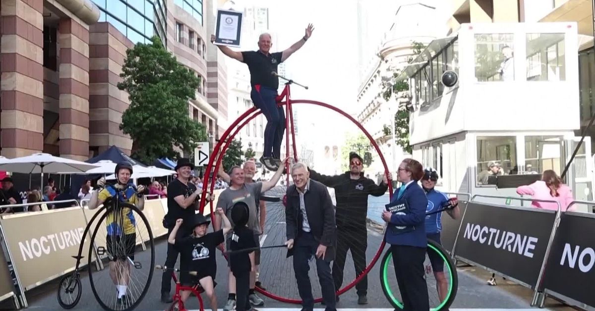 Las históricas bicicletas Penny Farthing conquistan el centro de Londres